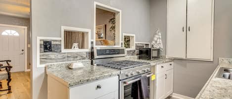 Casa (2 Bedrooms) | Interior