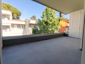 Apartamento, 1 quarto, varanda, vista para o jardim | Varanda