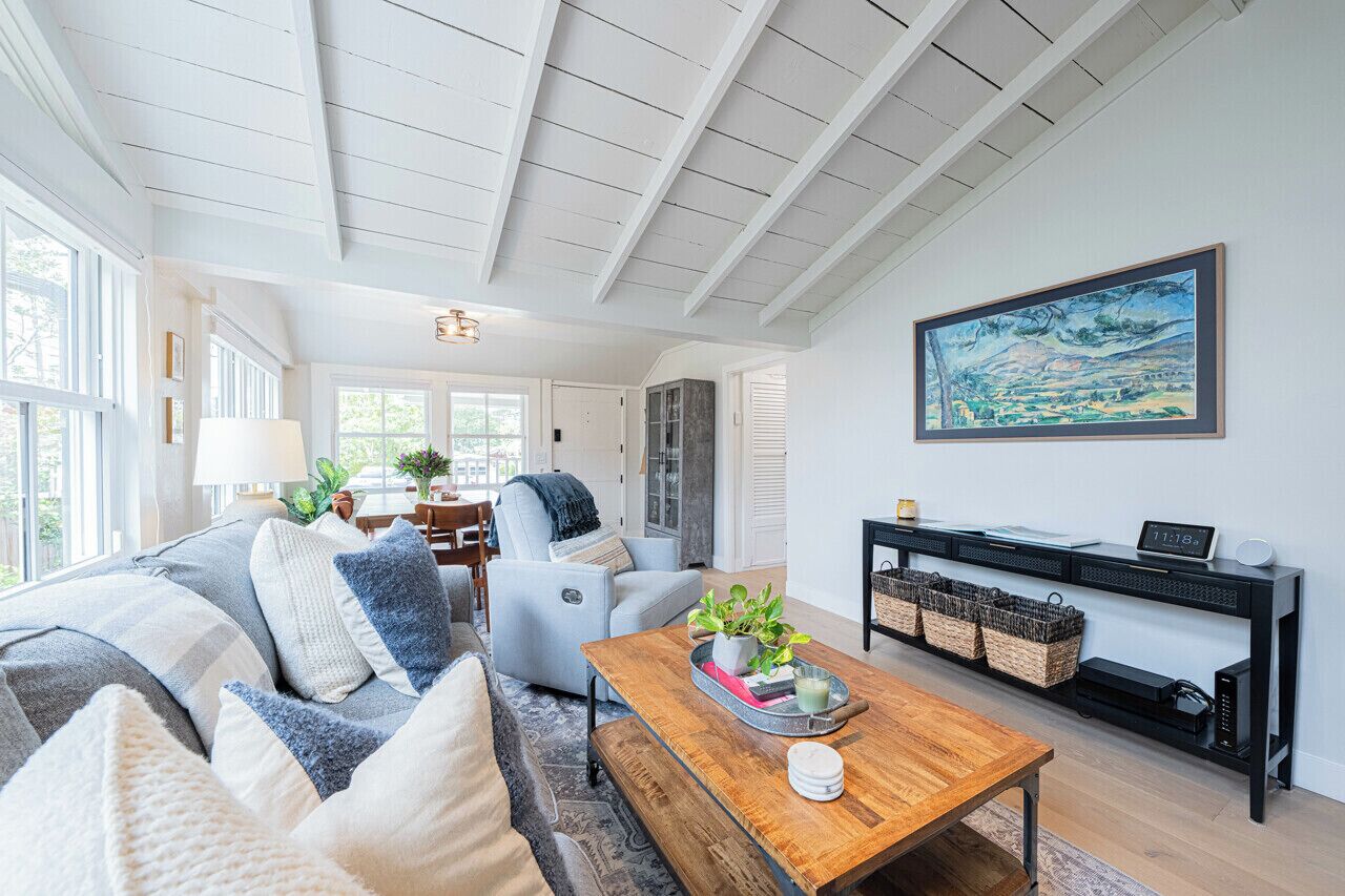 Camp Carmel  Chic Coastal Retreat Near Downtown Carmel By The Sea 30-night Stay - Carmel-by-the-Sea, CA