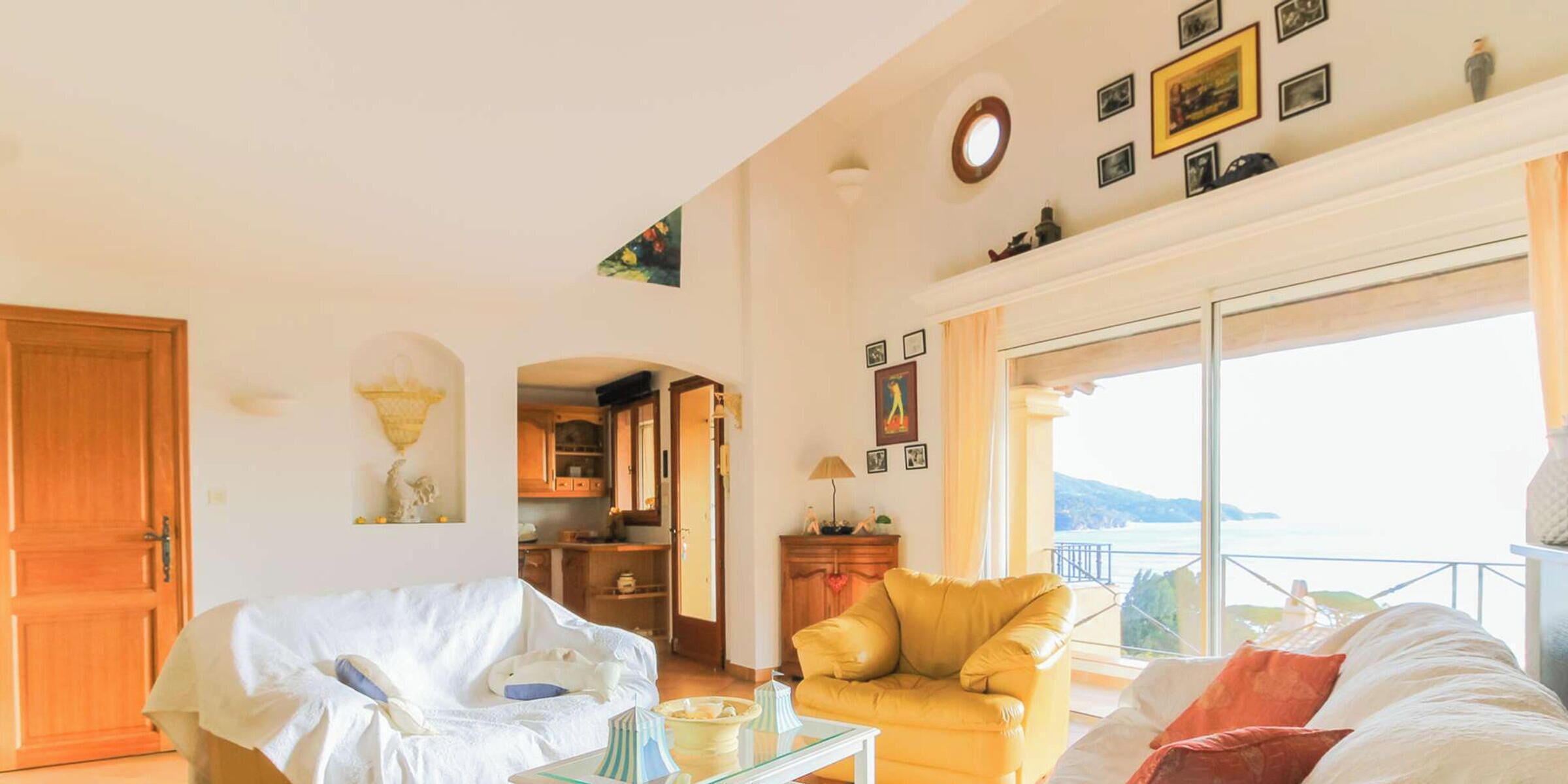 Villa Au Lavandou Avec Piscine Pour 8 Personnes - Le Lavandou