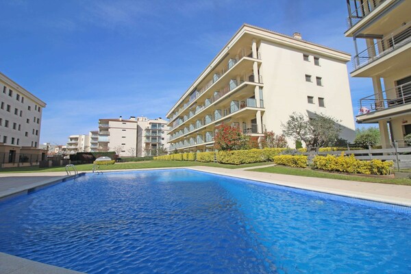 Apartment In Roses Near The Beach - Roses