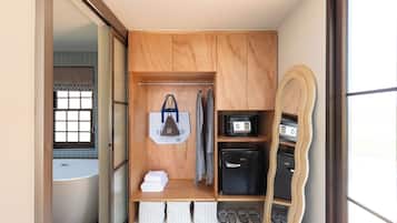 Vila luxo, 1 quarto, vista para a colina | Cofres nos quartos, Wi-Fi de cortesia