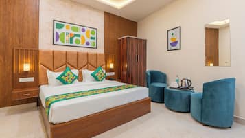 Quarto Duplo Standard | Secretária, ferro/tábua de engomar