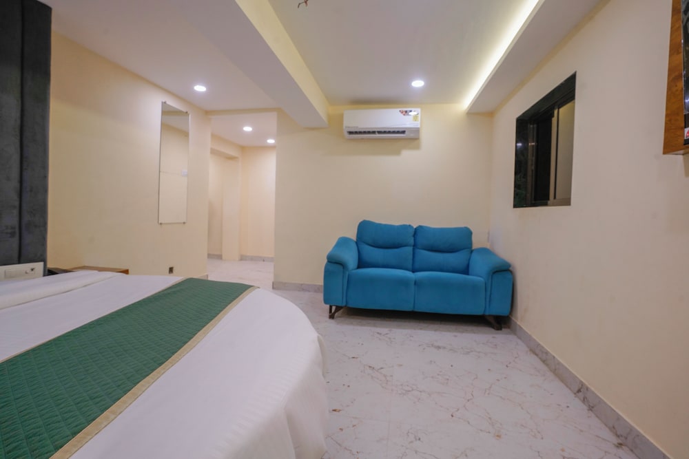 Crystal By Glitz Hotels - Thane