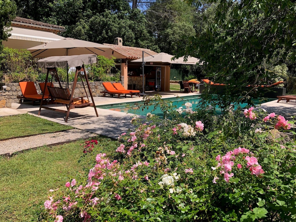 Ekin Ô Rev - Montauroux