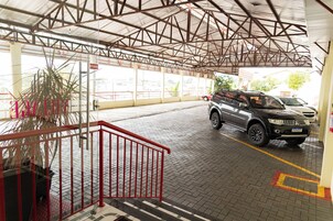 Estacionamento grátis 
