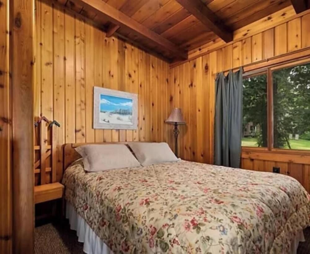 Cabin 4 at Heath's Resort - Crow Wing County | Vrbo