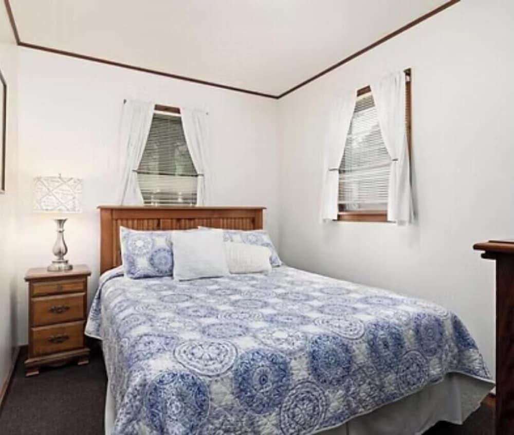 Cabin 7 at Heath's Resort - Crow Wing County | Vrbo