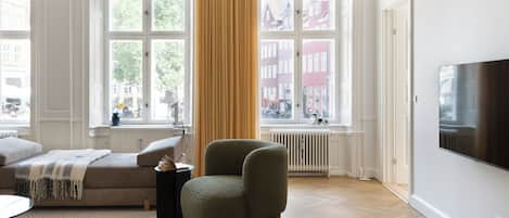 Apartamento Superior, Vista para a cidade | Sala de estar