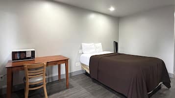 Secretária, Wi-fi grátis, roupa de cama fornecida