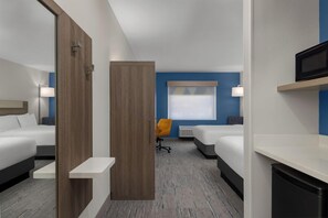 Cortinas blackout, ferros/tábuas de passar roupa, Wi-Fi de cortesia