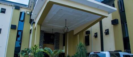 Entrada do alojamento