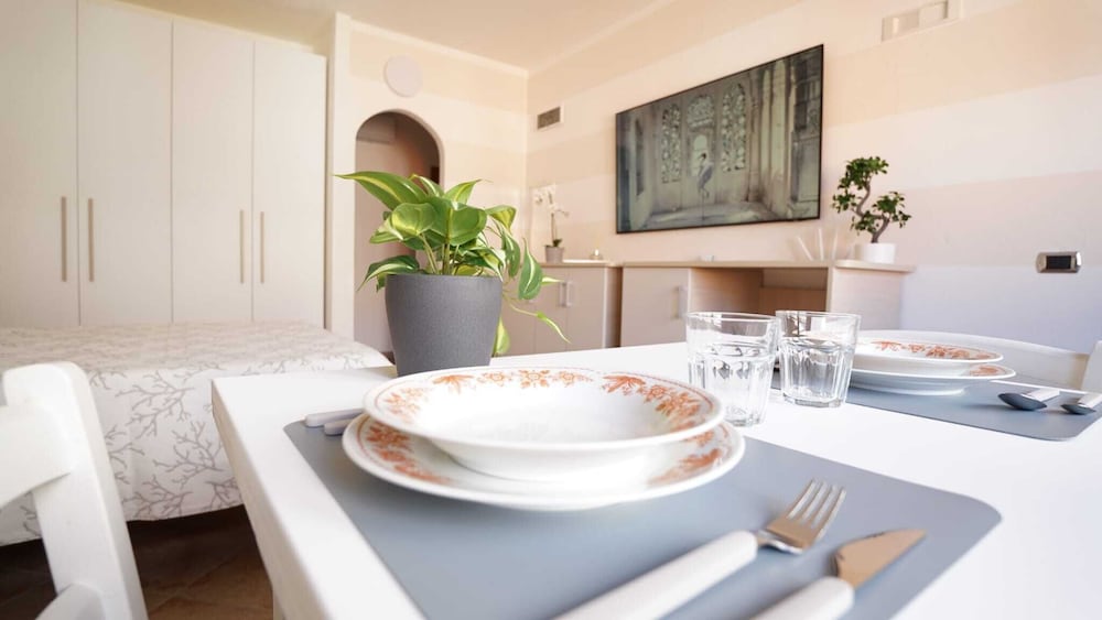 Velaris Seaside Apartments - Palau
