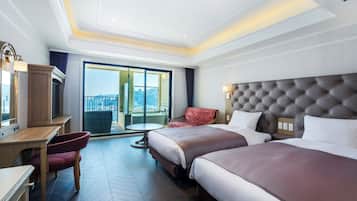 Quarto Twin, não fumadores (w/ OpenAir Hot Spring Bath,East Tower) | Roupa de alta qualidade, cofre no quarto, secretária
