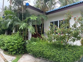 Villa Deluxe, vista para a piscina | Terraço/pátio interior