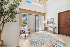 The Palmer, Newly Built 3 Bedroom with Guest House, 2 Pools Reviews ...