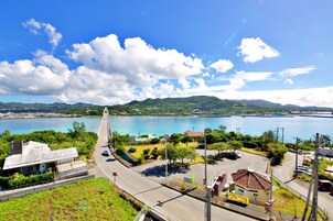 Apartamento, 3 quartos, não fumadores | Vista para a praia ou o mar