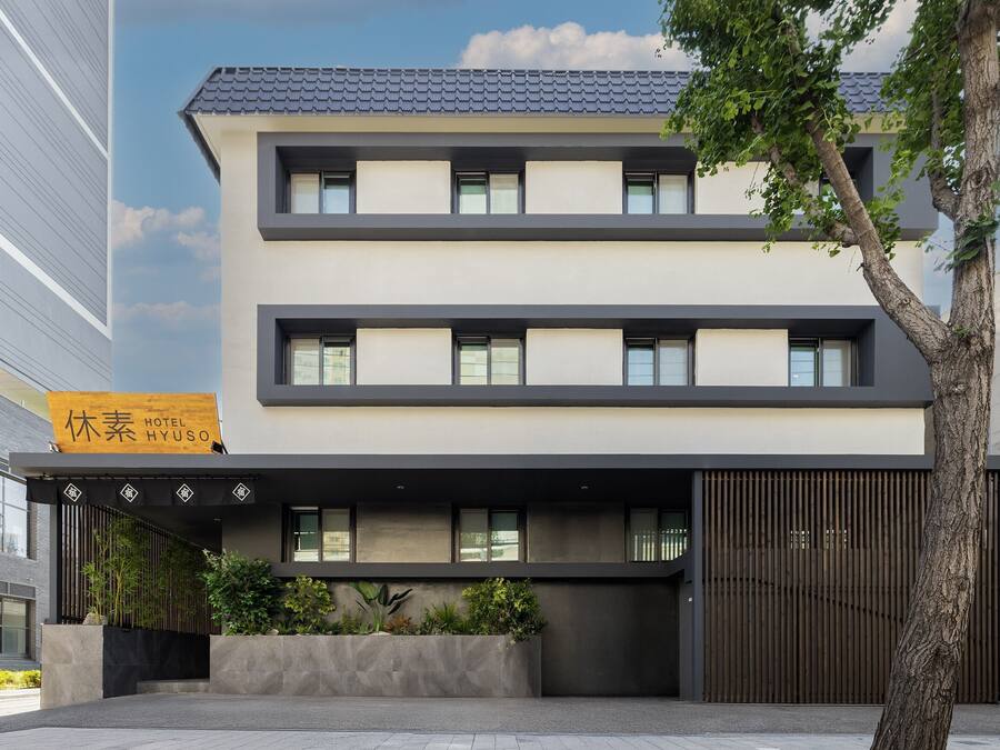 Fachada da propriedade