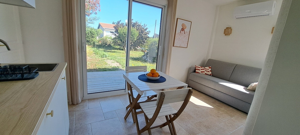 Studio Confortable Dans Un Jardin Au Calme - Villenave-d'Ornon