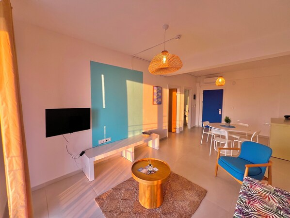 Apartamento Deluxe, vista para a piscina | Quartos insonorizados, Wi-fi grátis 