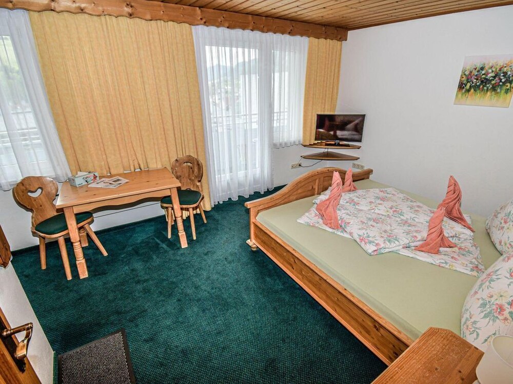 Double room (5,14,15,17,19) - Pension Schachner Reviews, Deals & Photos ...