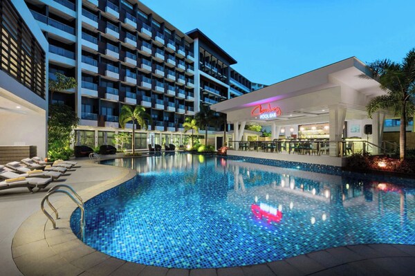 Poolside Escape Near Boracay’s Iconic Keyhole - Malay