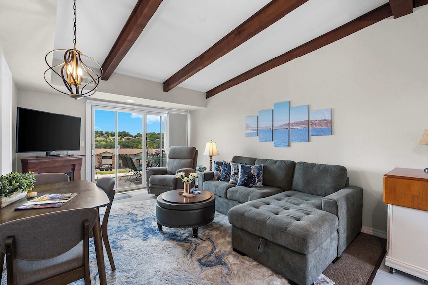 Little Dipper - Cozy Condo For 6 With Resort-style Amenities - Kimberling City, MO