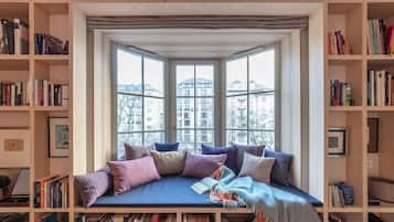Quarto Duplo Superior, vista para o pátio | Cofre no quarto, cortinas/cortinados opacos, quartos insonorizados