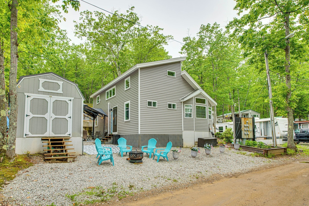 Walk To Beach On Lake Winnisquam: Cabin W/ Patio - Lake Winnipesaukee, NH