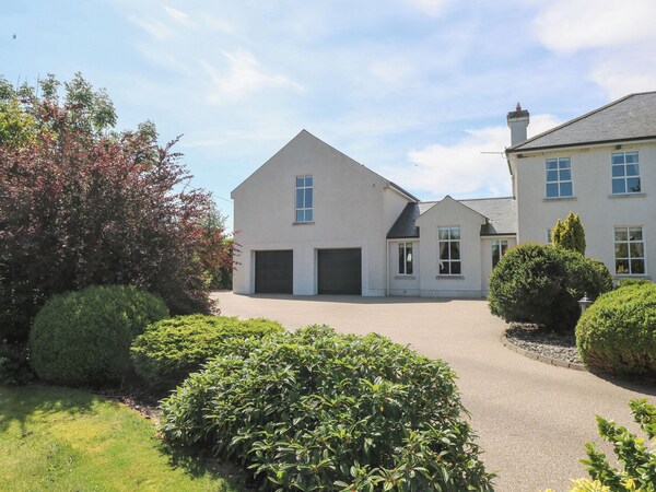 The East Wing Apartment - County Galway