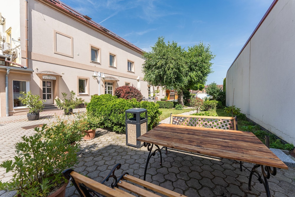 Oázis Hotel Apartments - Nagykanizsa