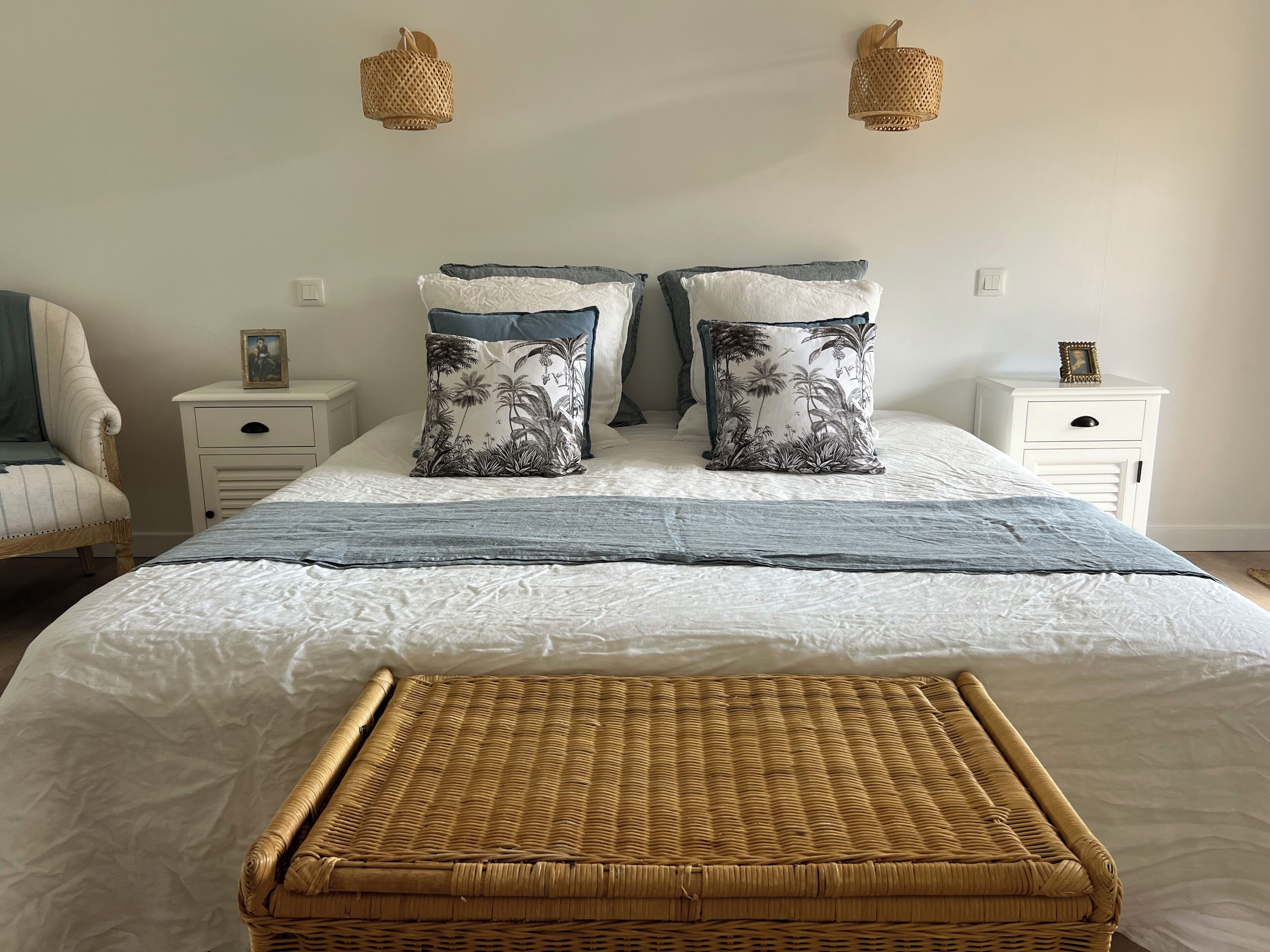 Quarto Duplo Superior, varanda | Com decoração personalizada, com mobília individualizada, secretária 