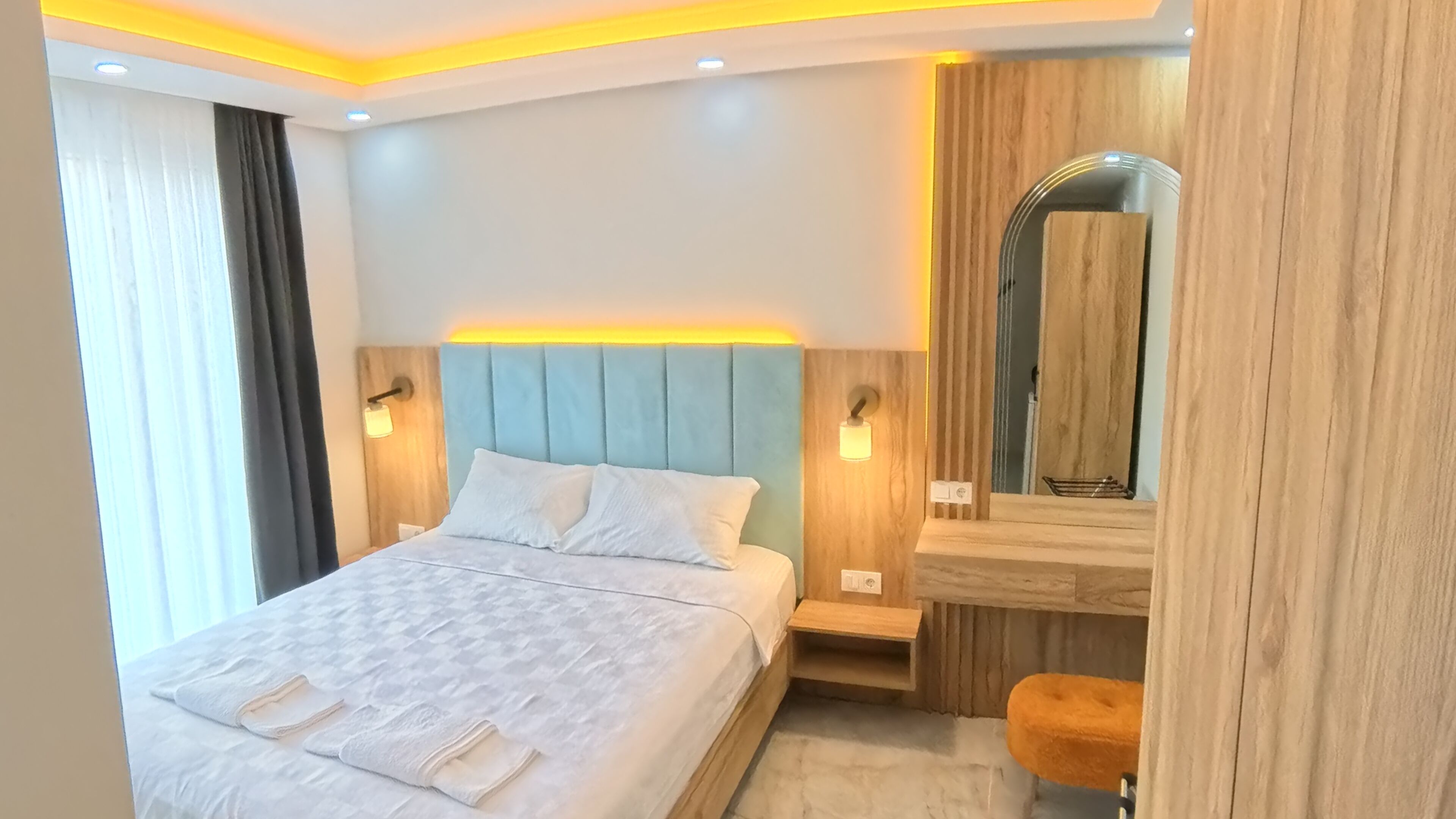 Berços grátis, Wi-Fi de cortesia, roupa de cama