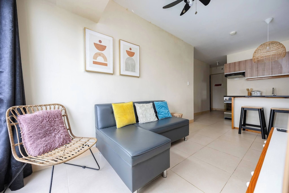 2-bedroom Retreat In Avida Riala Prime Location - Cebu City