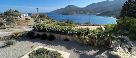 Villa Panorâmica, 3 quartos, vista para o mar | Vista para o jardim
