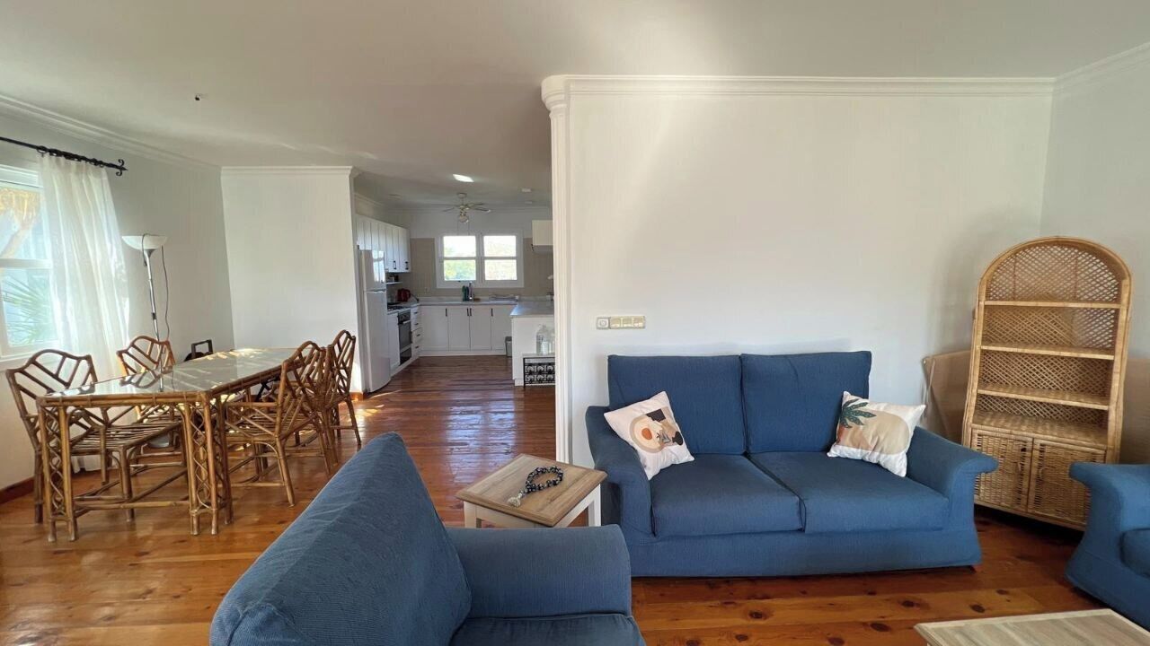 Vila panorâmica, 3 quartos, vista para o mar | Sala de estar