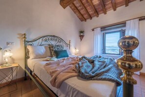 Quarto Duplo Exclusivo, vista para a colina | Minibar com produtos grátis, com decoração personalizada