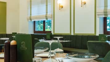 Pequeno-almoço tipo buffet diário incluído