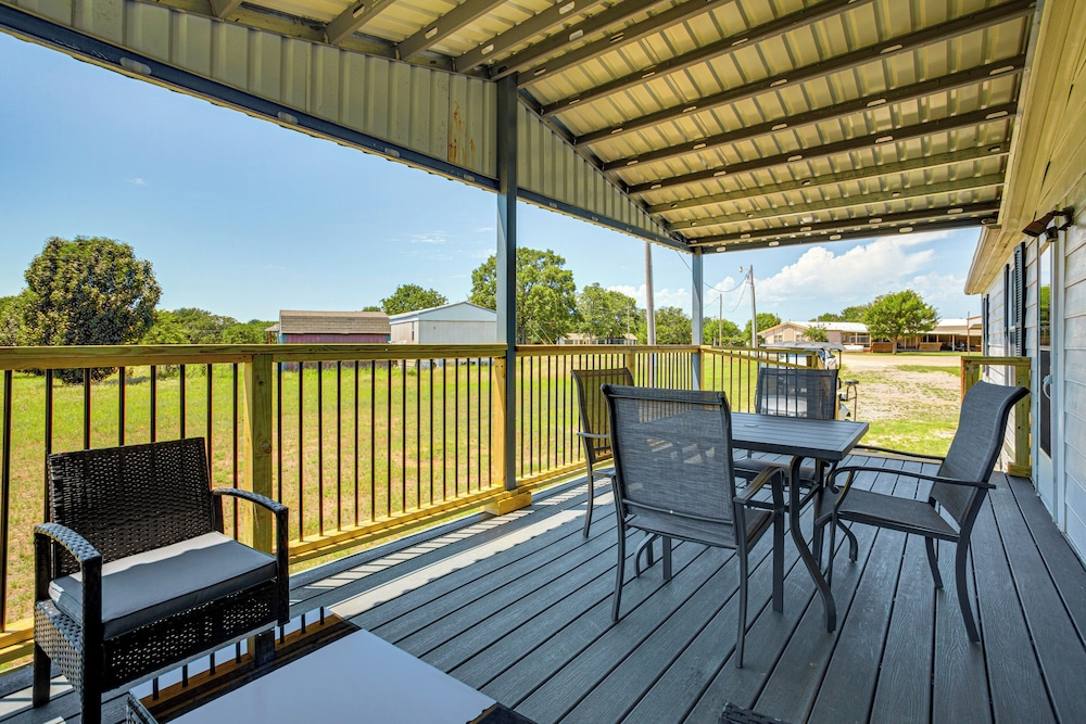 1 Mi To Lake Texoma: Peaceful Kingston Getaway - Silo, OK