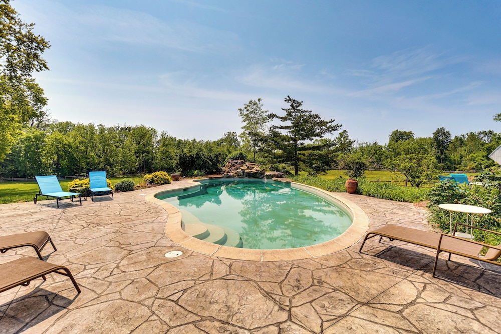 8 Mi To Reading: Spacious Farmhouse Retreat! - French Creek State Park, Elverson