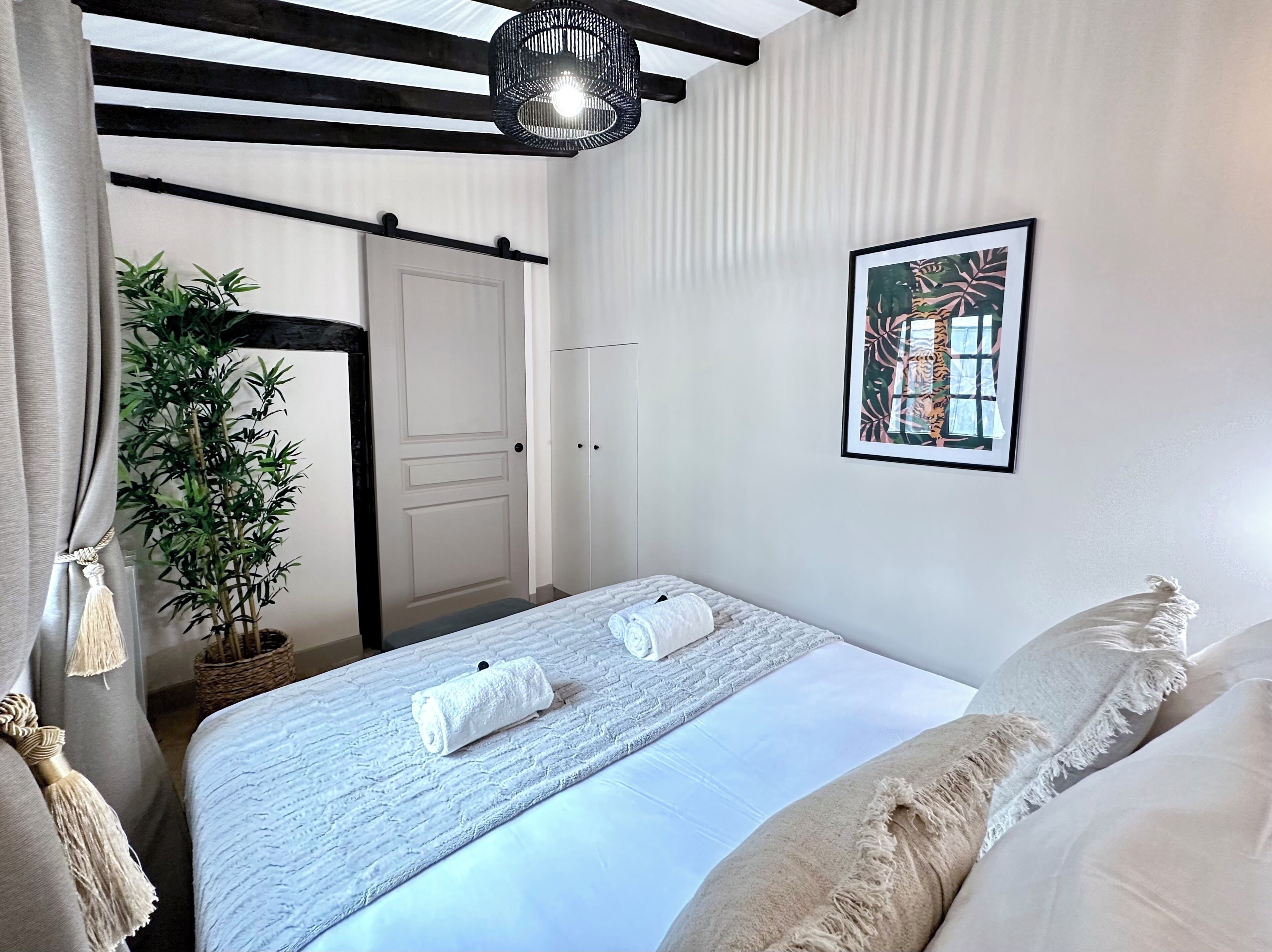 Apartamento Comfort, vista para o pátio | Ferro/tábua de engomar, Wi-fi grátis 