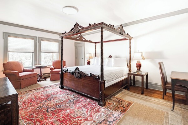 The Willoughby House - Ohio