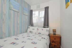 2 quartos, com decoração personalizada, com mobília individualizada