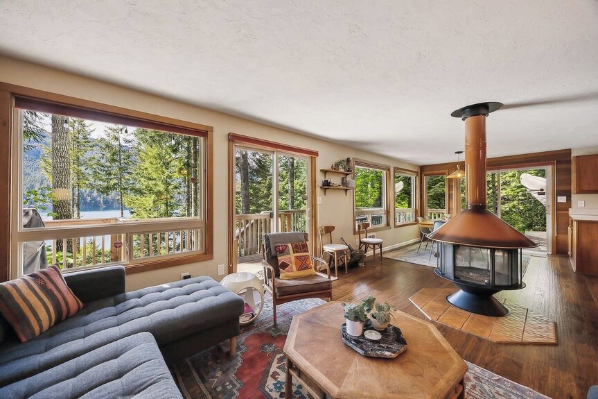 Lakeside Retreat Waterfront Cabin With Dock, Sauna On Lake Cushman - Hoodsport, WA