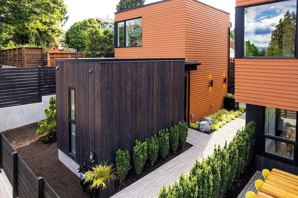 Secret Hideaway - New Custom Built Home - 埃德蒙茲