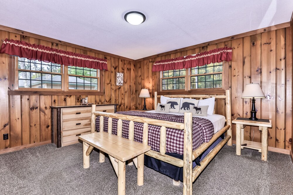 Stone Lake View – Dock, Sauna & Bunkhouse - Manitowish Waters | Vrbo
