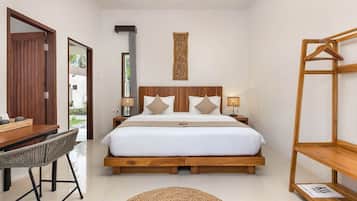 Bungalow Deluxe, 1 cama king-size | Cofre no quarto, cortinas/cortinados opacos, Wi-fi grátis