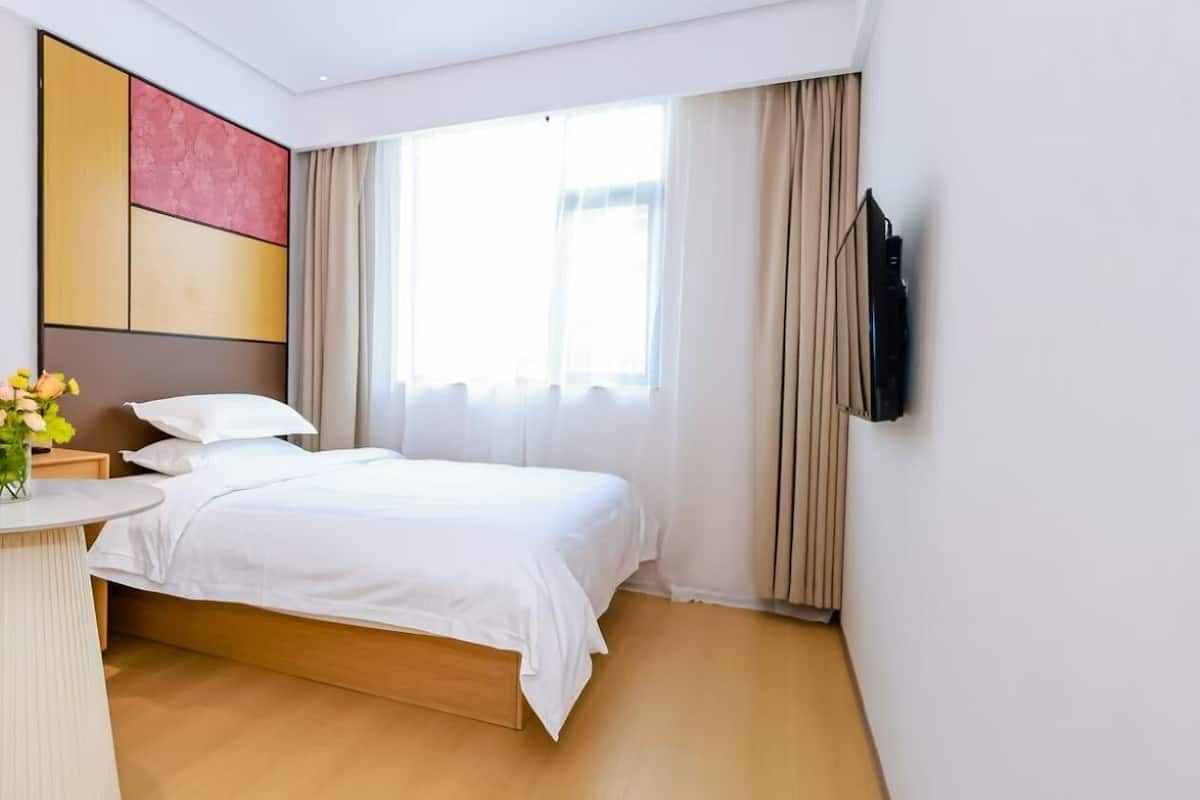 Quarto Clássico | Cortinas/cortinados opacos, ferro/tábua de engomar, Wi-fi grátis