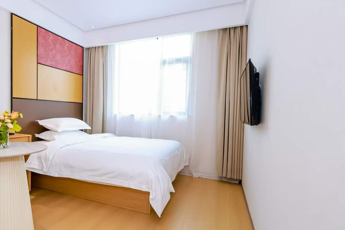 Quarto Clássico | Cortinas/cortinados opacos, ferro/tábua de engomar, Wi-fi grátis