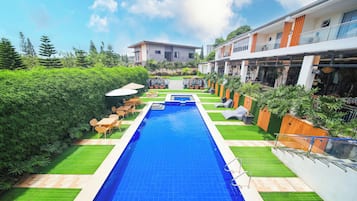 Piscina exterior